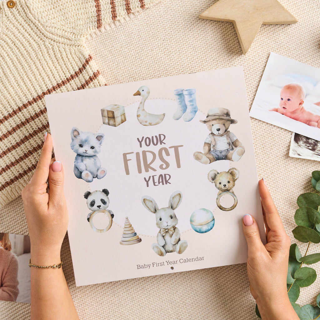 Baby's First Year Calendar with Over 100 Stickers - Classic Baby Editi ...